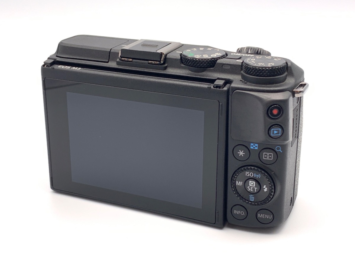 EOS M3 鮮明に映し出される幻想の瞬間 - 魅惑の中望遠